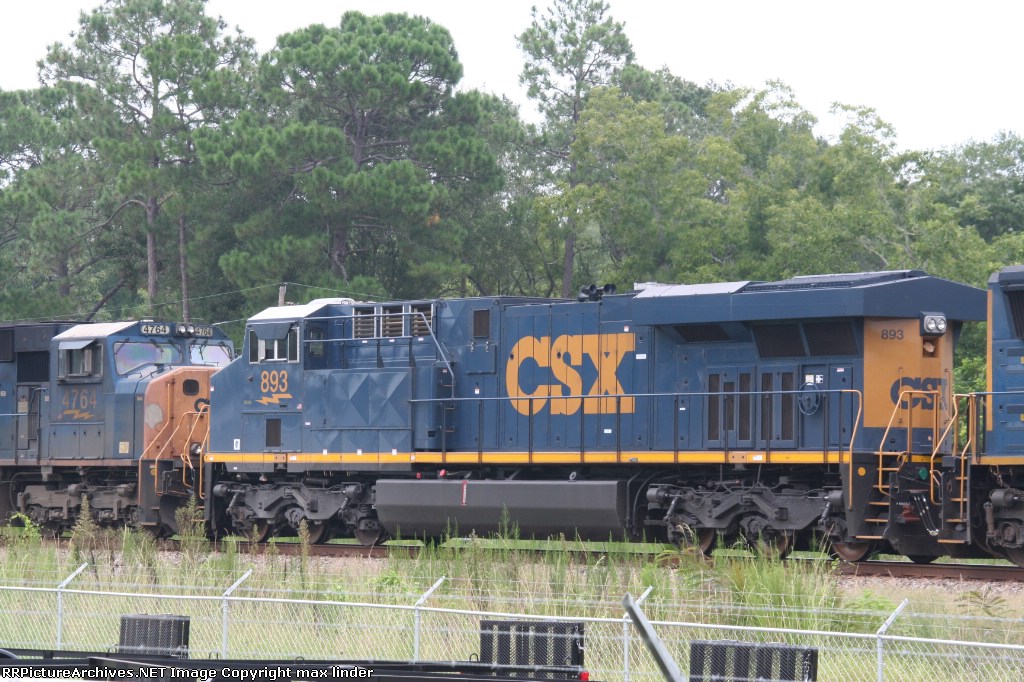 CSX 893